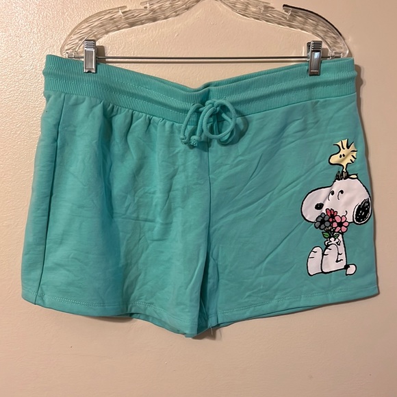 Peanuts | Shorts | New Peanuts Juniors Snoopy And Woodstock Pullon ...